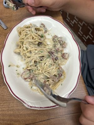 GIULIA - Updated December 2025 - 15 Photos - 61 York Street, Ottawa ...