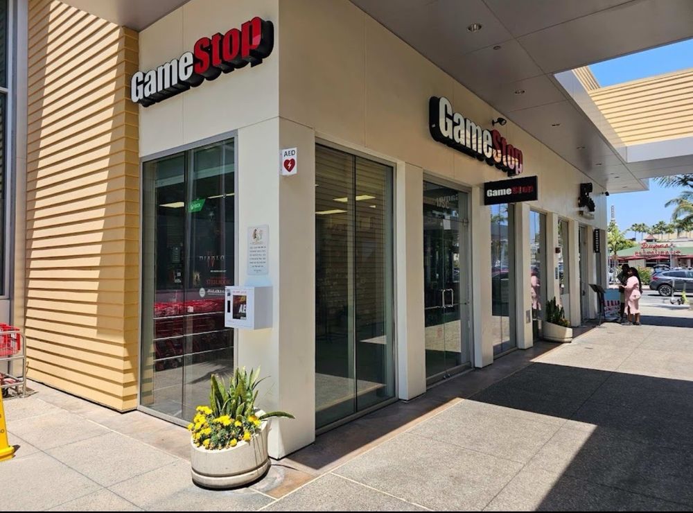 GAMESTOP - Updated November 2025 - 175 S Fairfax Ave, Los Angeles ...