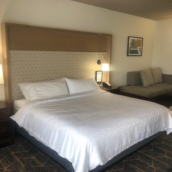 HOLIDAY INN WAUSAU-ROTHSCHILD - Updated October 2025 - 10 Photos & 15 ...