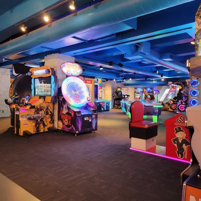 XSCAPE ENTERTAINMENT CENTER - Updated December 2025 - 342 E Broadway ...