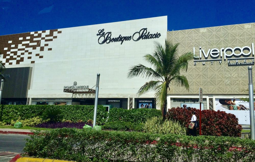 LIVERPOOL DUTY FREE - Centro Comercial La Isla, Cancún, Quintana Roo ...