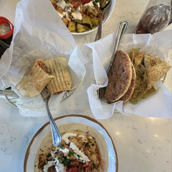 MEDDYS - Updated May 2025 - 105 Photos & 35 Reviews - 17255 Davenport ...