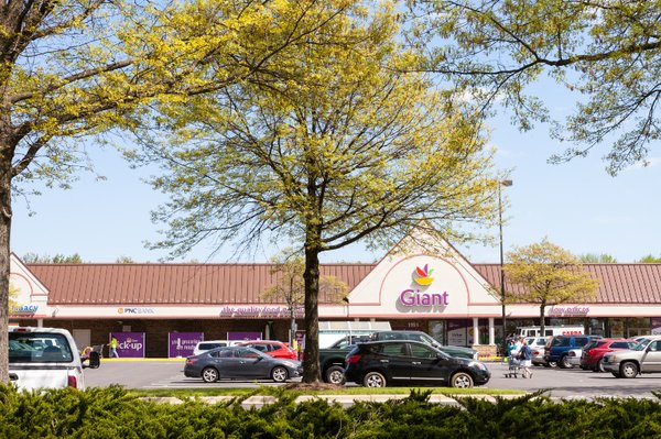 CROFTON STATION - Updated December 2025 - 10 Photos - 1151 3T 3 N ...