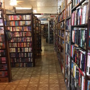 BARNES AND NOBLE - Updated July 2025 - 827 Lancaster Dr NE, Salem ...