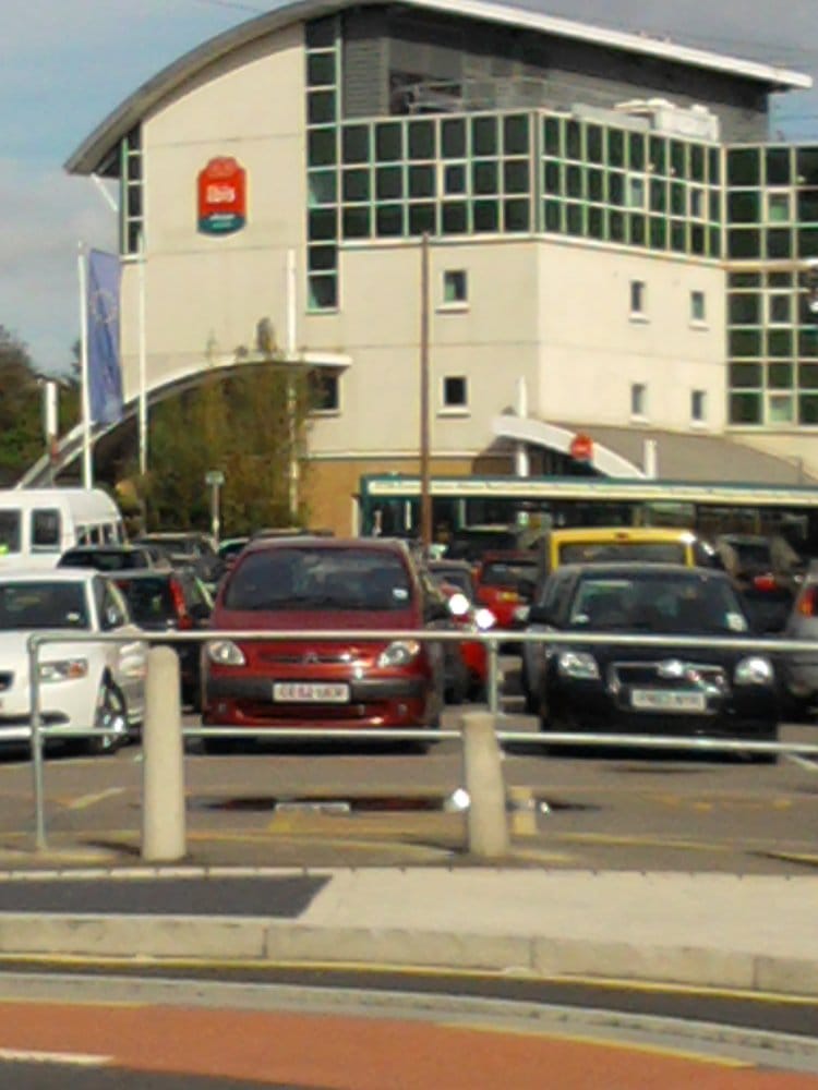 IBIS HOTEL - Updated April 2025 - Churchill Way, Cardiff, United ...