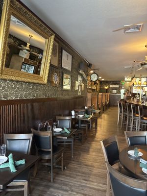 POOR PARSONS PUB - Updated December 2025 - 14 Photos & 26 Reviews - 19 ...