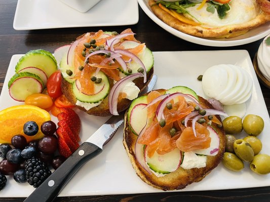 LILY AND LIAM BISTRO - Updated June 2024 - 333 Photos & 275 Reviews ...