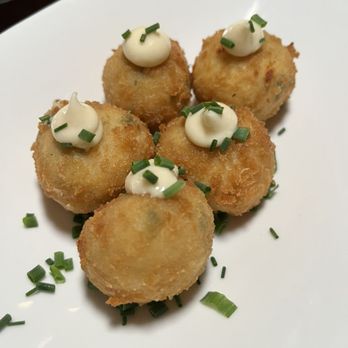 SANTAELLA - Updated November 2024 - 914 Photos & 591 Reviews - 219 ...