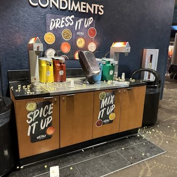 AMC SOUTHDALE 16 - Updated December 2025 - 98 Photos & 201 Reviews ...