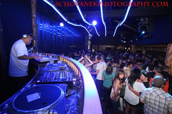 DANCING SASQUATCH - Updated December 2025 - 27 Reviews - 120 Banff ...