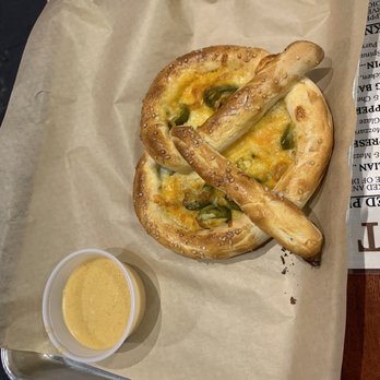 THE HOP KNOT - Updated July 2025 - 29 Photos & 33 Reviews - 1000 Elm St ...