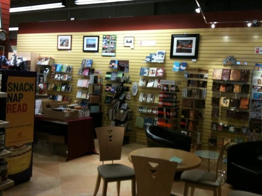 PHOENIX BOOKS - Updated October 2025 - 11 Reviews - 2 Carmichael St ...