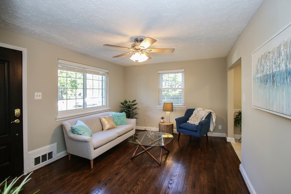 BETHESDA STAGING - Washington, DC - Yelp