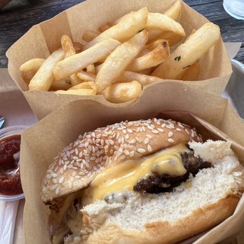 KINGS ROW GASTROPUB - Updated August 2024 - 1711 Photos & 1702 Reviews ...