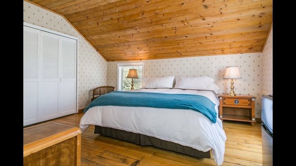 THE CLIO INN - Updated April 2025 - 14 Photos - 276 Lower Main St, Clio ...