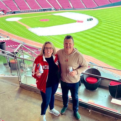 WKRQ Q102 - Updated December 2025 - 11 Photos - 4800 Kennedy Ave ...