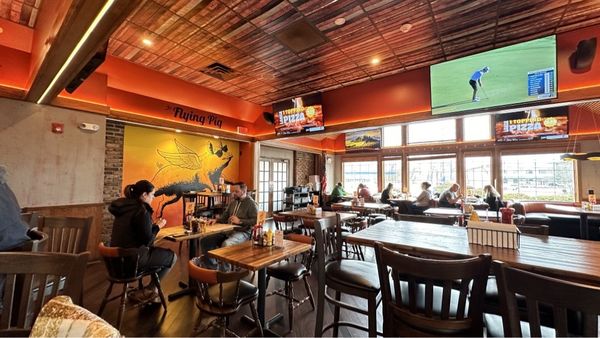 FLYING PIG TAVERN AND TAP - Updated April 2024 - 13 Reviews - 411 W ...