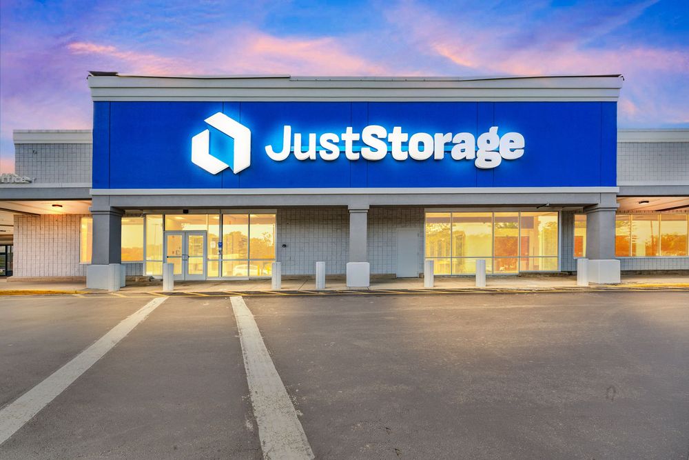 JUST STORAGE - Updated December 2025 - 17 Photos - 578 W Main St ...