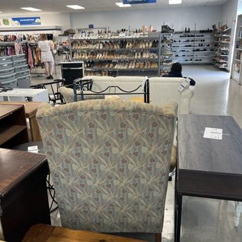 GOODWILL RETAIL STORE OF MIDDLE TENNESSEE - Updated December 2025 - 44 ...