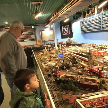 THE TOY TRAIN BARN MUSEUM - Updated March 2025 - 50 Photos & 13 Reviews ...
