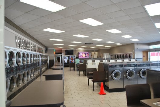 LAUNDRY & TAN CONNECTION - Updated November 2025 - 15 Photos & 10 ...