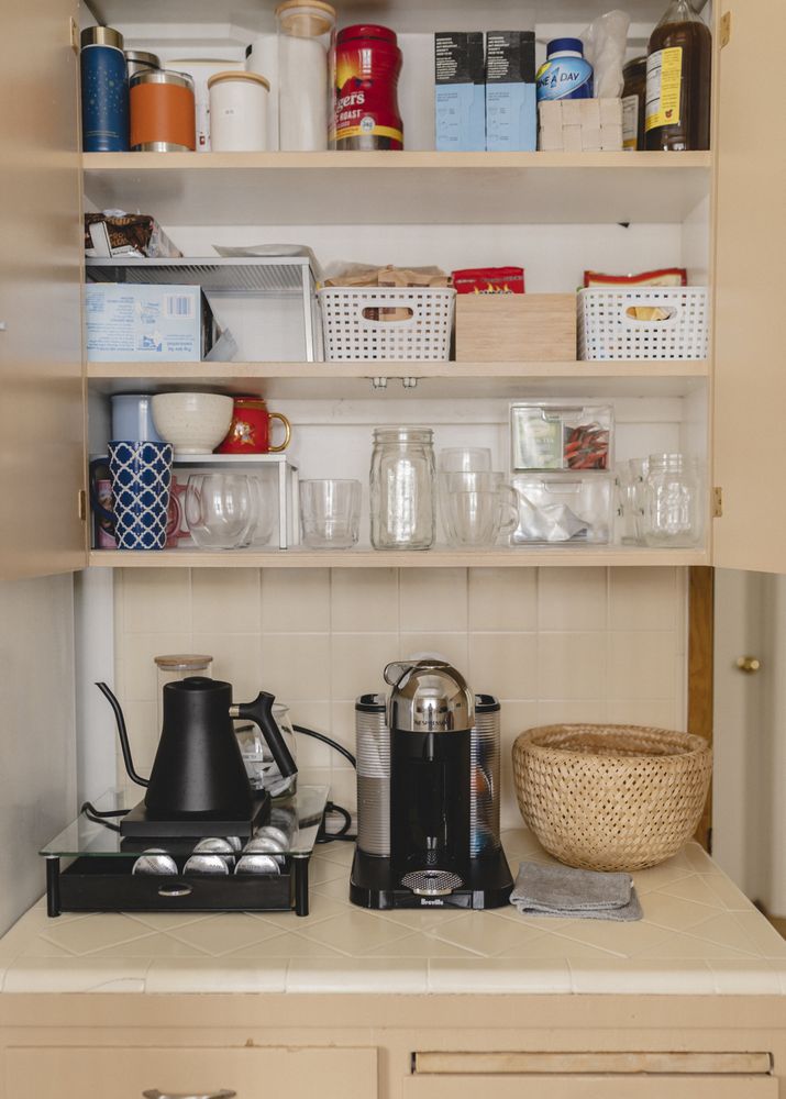 YOUR CUSTOM CONCIERGE - 8101 Sandy Spring Rd, Laurel, Maryland - Home ...