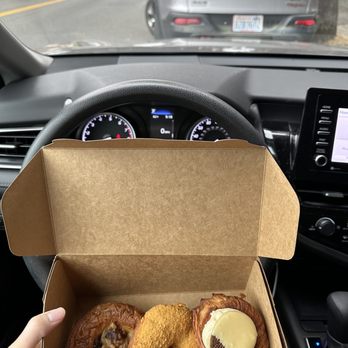 TEMPLE PASTRIES - Updated June 2024 - 867 Photos & 193 Reviews - 2524 S ...