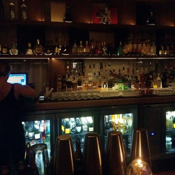 D/6 BAR & LOUNGE - Updated January 2025 - 95 Photos & 55 Reviews - 39 ...