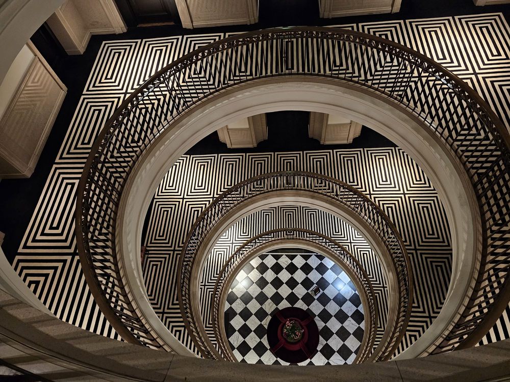 CHEVAL THE EDINBURGH GRAND - 41 St Andrew Square, Edinburgh, United ...