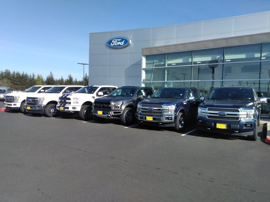 ASTORIA FORD - Updated December 2025 - 40 Photos & 52 Reviews - 1809 SE ...