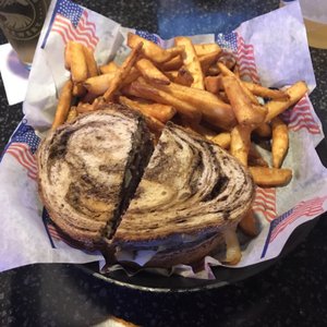 CHAMPIONS SPORTS BAR & GRILL - 25 Photos & 58 Reviews - Sports Bars ...