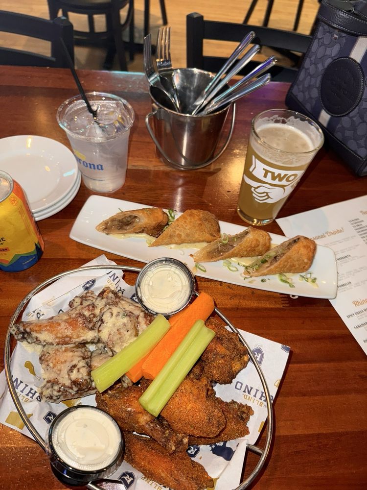 THE BLIND RHINO - Updated January 2026 - 122 Photos & 134 Reviews - 15 ...