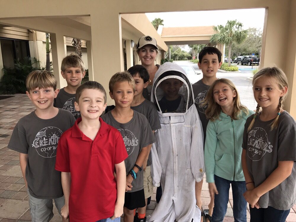 BROOKE LINN’S BEES & GARDENS - Updated June 2024 - 25 Photos - 1528 ...