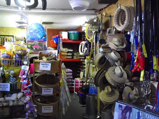 RAY’S FEED STORE - Updated January 2026 - 10 Photos & 18 Reviews - 643 ...