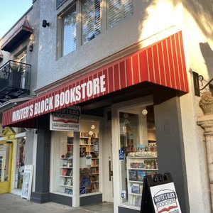 WRITER’S BLOCK BOOKSTORE - 135 Photos & 37 Reviews - Bookstores - 316 N ...