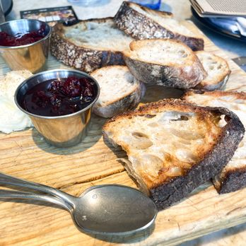 AVEC RIVER NORTH - Updated July 2024 - 602 Photos & 235 Reviews - 141 W ...