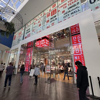 UNIQLO - Updated September 2025 - 40 Photos & 15 Reviews - 303 Memorial ...