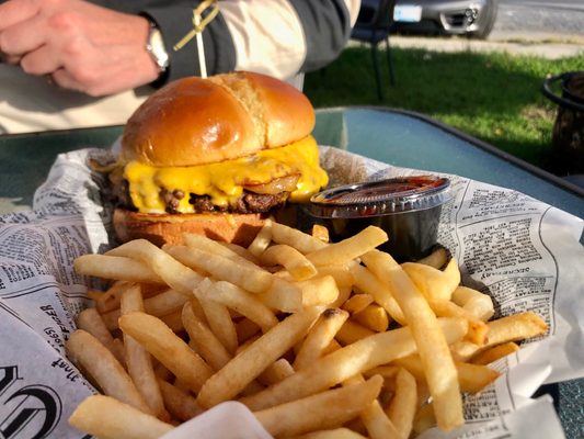 LIL’ GUSS’ - Updated January 2026 - 27 Reviews - 703 Dogwood Ave ...