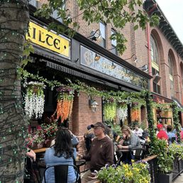 THE LANSDOWNE PUB - Updated December 2025 - 169 Photos & 472 Reviews ...