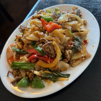 THAI BLOOM! - Updated August 2024 - 742 Photos & 666 Reviews - 333 NW ...
