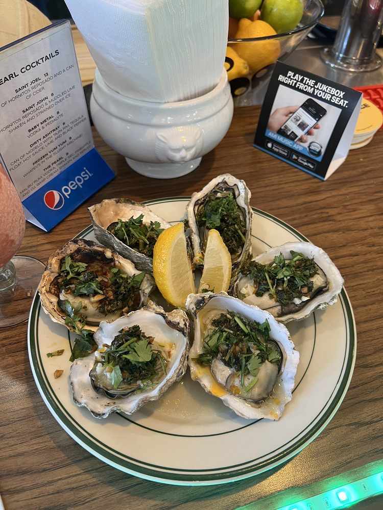 THE PEARL SEASIDE - 22 Photos & 11 Reviews - 2490 Highway 101 N ...