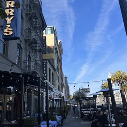 PERRY’S - EMBARCADERO - Updated January 2026 - 1012 Photos & 1011 ...
