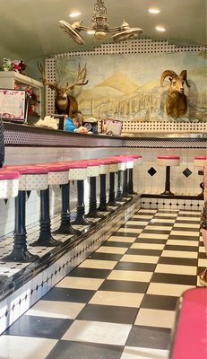 DEWAR’S CANDY SHOP - Updated July 2024 - 607 Photos & 514 Reviews ...