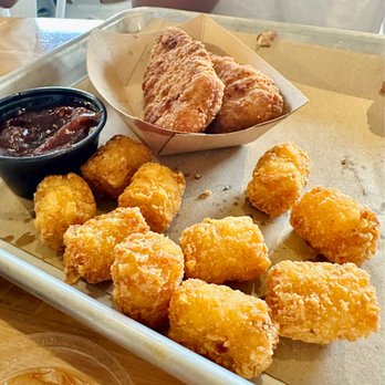 302 WHEATON - Updated April 2025 - 140 Photos & 194 Reviews - 302 W ...