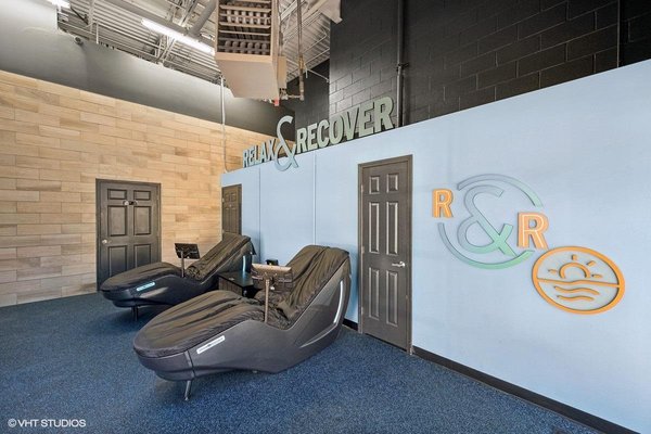 CRUNCH FITNESS - PERIMETER - Updated December 2025 - 52 Photos & 87 ...