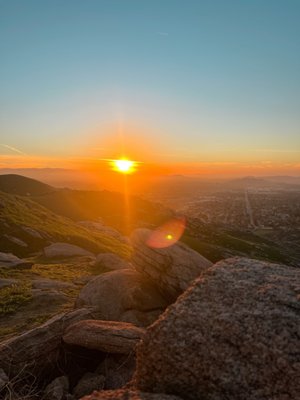 BOX SPRINGS TWO TREES TRAIL - Updated November 2025 - 181 Photos & 34 ...