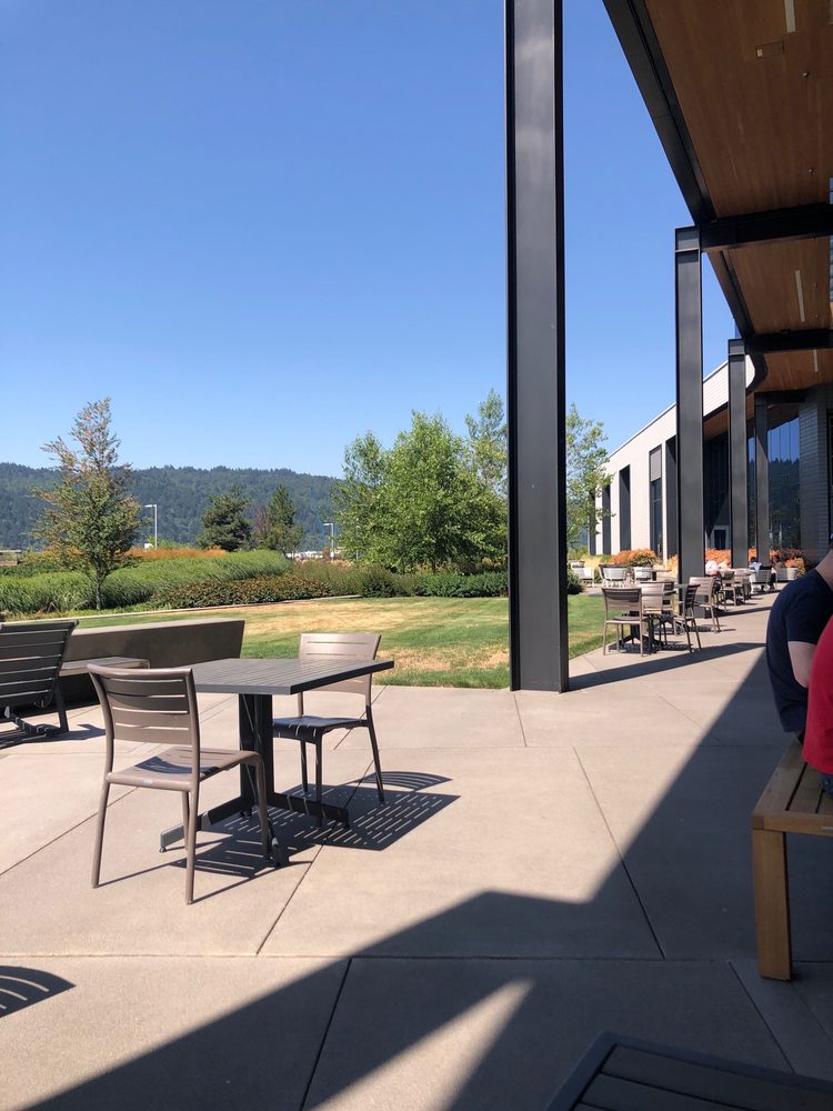 DAIMLER TRUCK NORTH AMERICA - Updated September 2024 - 21 Photos - 4555 ...