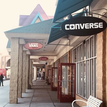 TULARE OUTLETS - Updated April 2025 - 100 Photos & 90 Reviews - 1407 ...