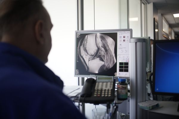 THE STONE CLINIC: KEVIN R. STONE, M.D. - Updated October 2025 - 35 ...