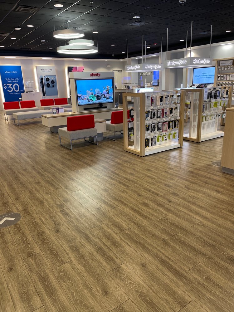 XFINITY STORE BY COMCAST - Updated May 2025 - 21 Photos & 47 Reviews - 57 S Randall Rd, Batavia ...